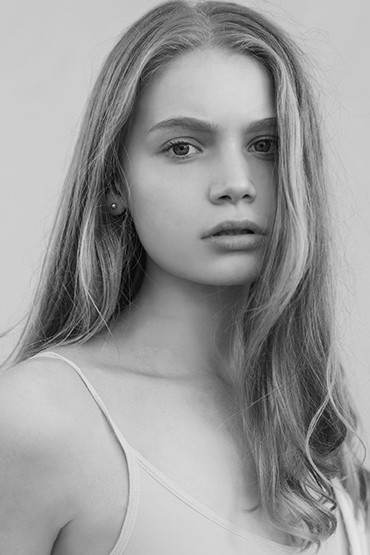 Ella Binney - Vivien’s Models