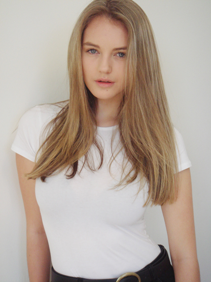 Gwen Owen Viviens Models