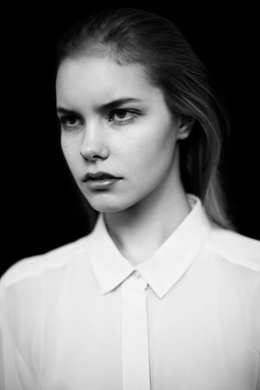 Sanna R Viviens Models