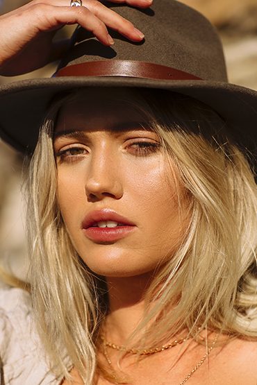 Greta Hampson - Vivien’s Models